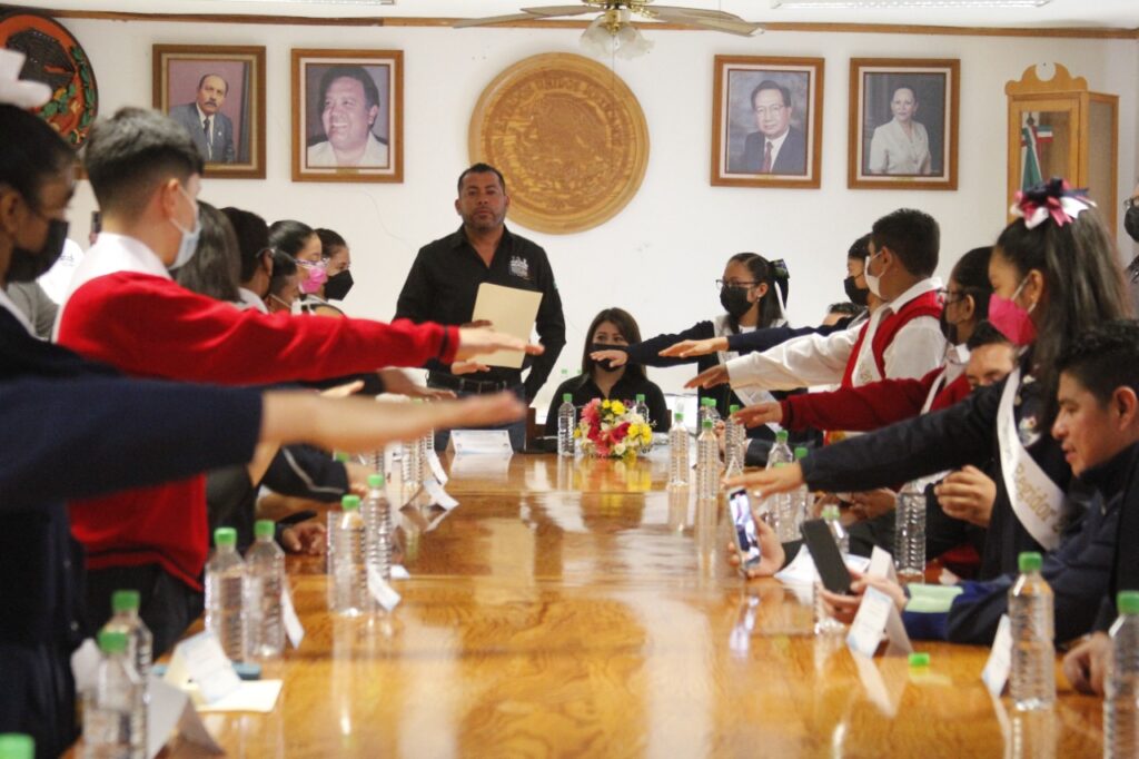 LUCERO ISAMAR ALMAGUER CASTILLO PRESIDENTA MUNICIPAL DEL DIF POR UN DÍA ...